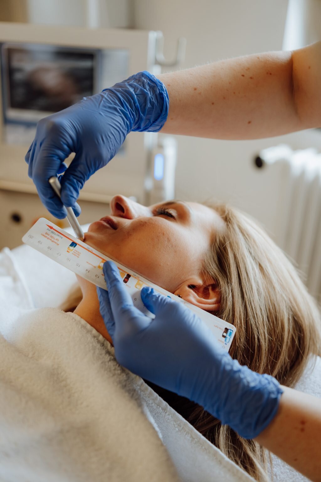 Strakke huid zonder chirurgie: ontdek de HIFU-behandeling bij Omea ...